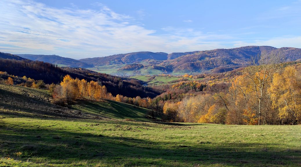 Jesenný výstup na Sinec – Klub slovenských turistov Hnúšťa